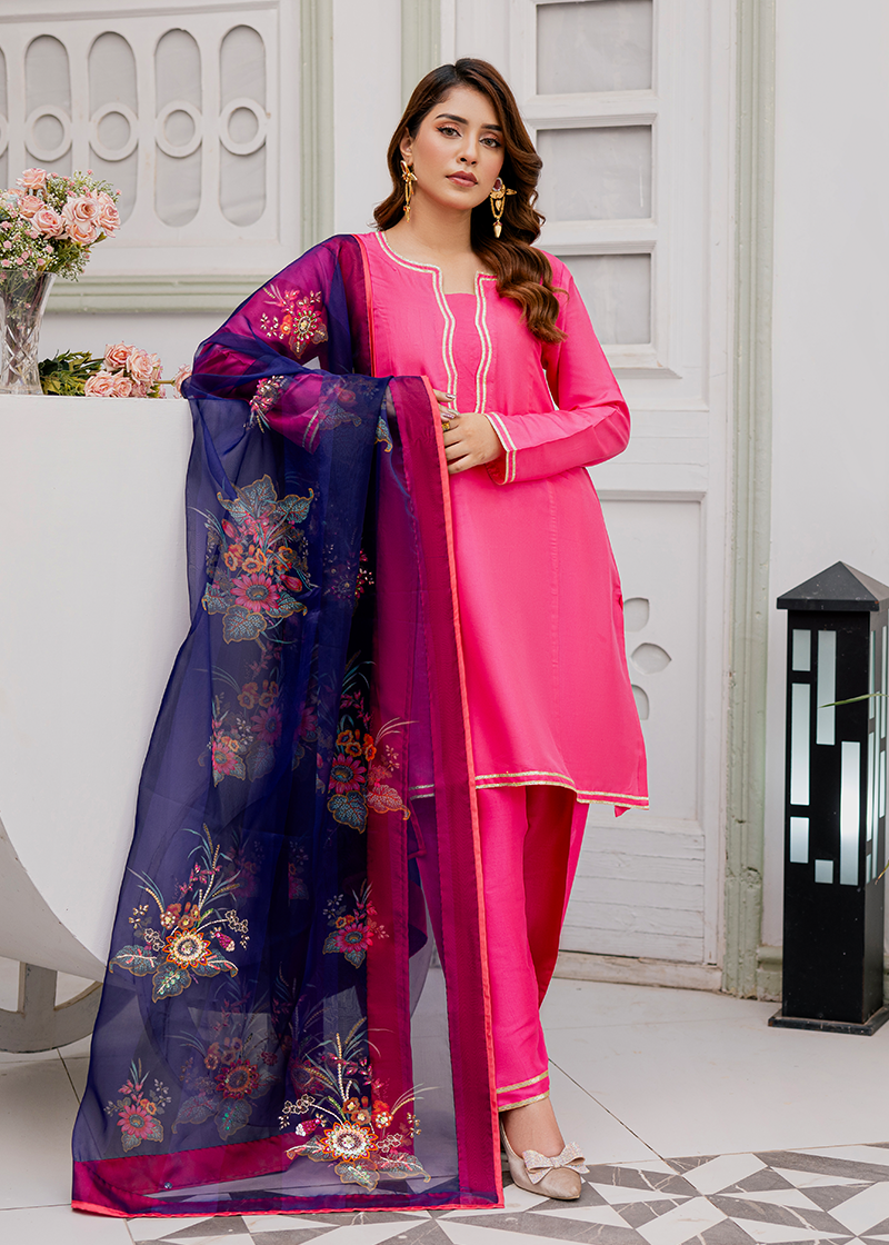 Elevate Style with Saraab Dupatta from Vashah